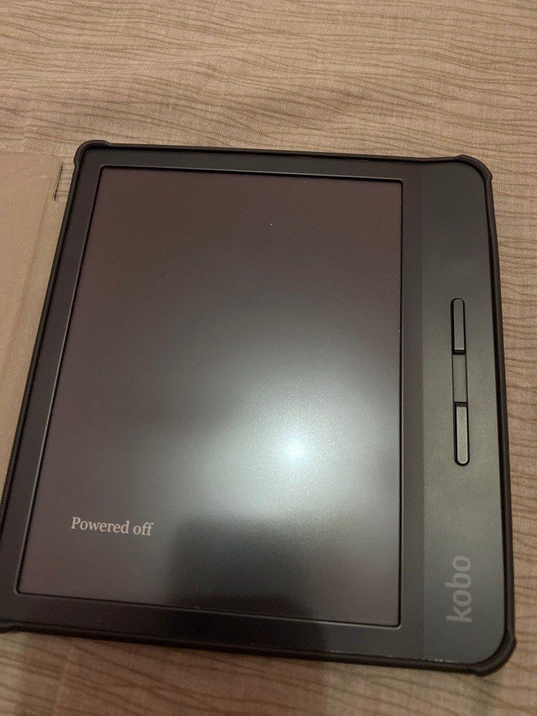 Kobo Libra h2o 8GB, Mobile Phones & Gadgets, E-Readers on Carousell