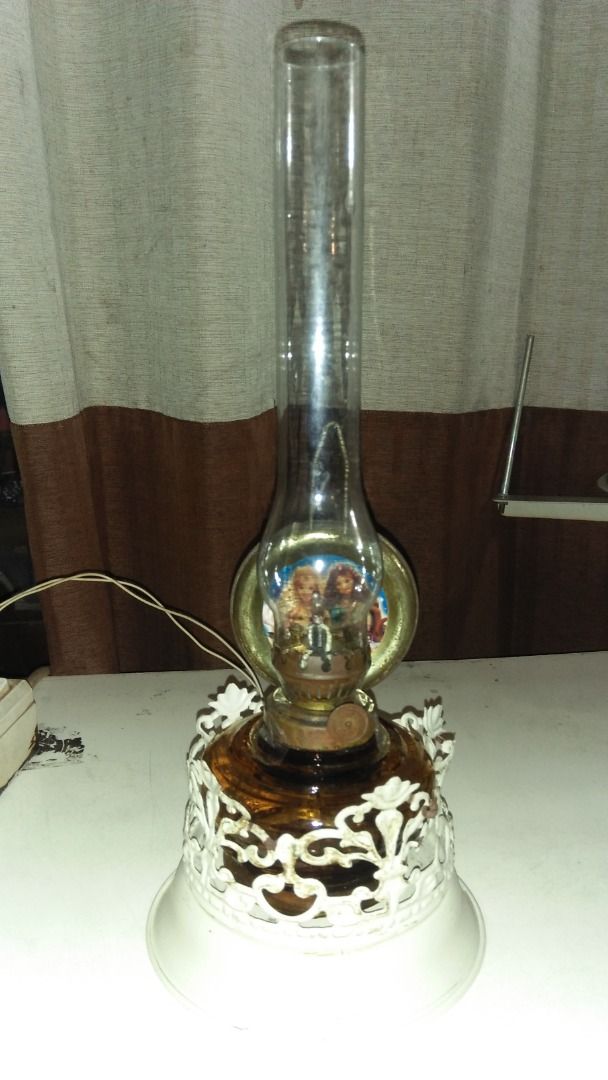 Lampu meja atau lampu oblek knir kuningan siap pakai., Antik, Lainnya ...