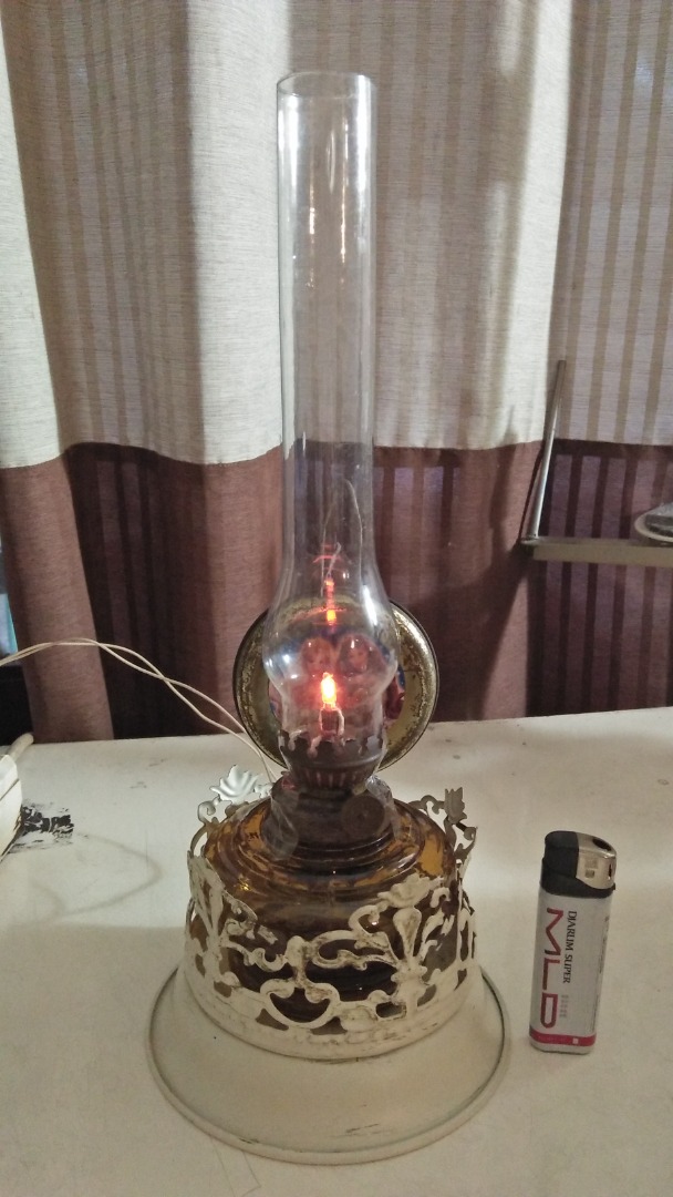 Lampu meja atau lampu oblek knir kuningan siap pakai., Antik, Lainnya ...