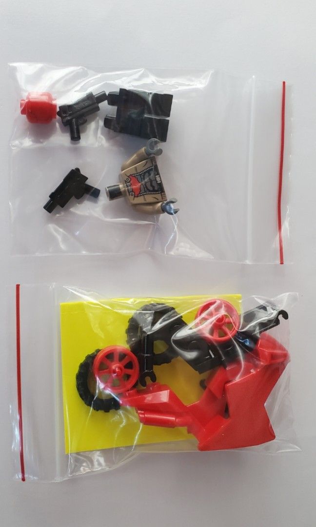 Lego Batman Red Hood, 興趣及遊戲, 玩具 & 遊戲類 - Carousell