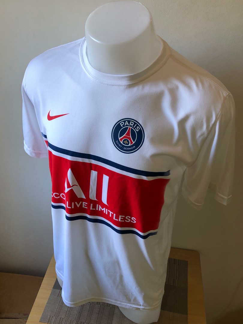 Lionel Messi Paris Saint Germain Nike jersey shirt, Men's Fashion, Tops ...