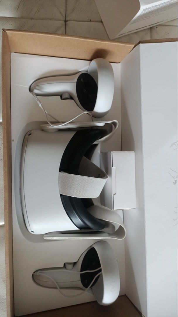 Meta Occulus Quest 2, Video Gaming, Gaming Accessories, Virtual Reality ...