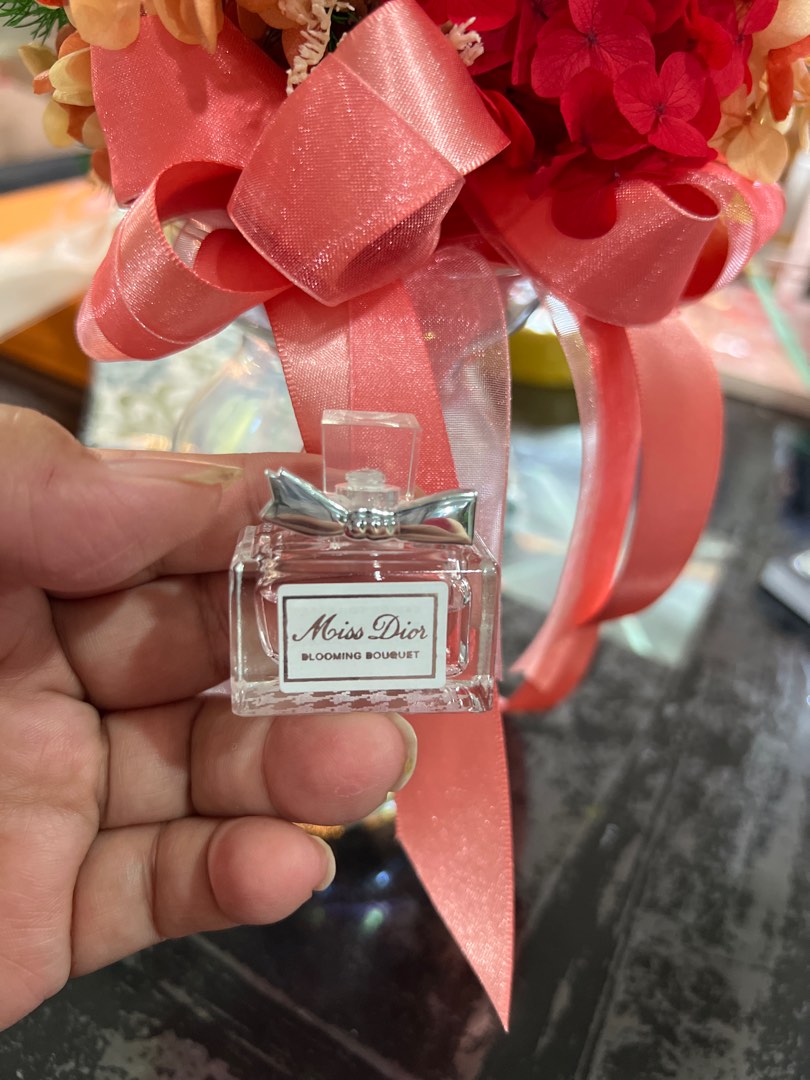 *last 2*Miss Dior Blooming bouquet mini EDT 5ml, Beauty & Personal Care ...