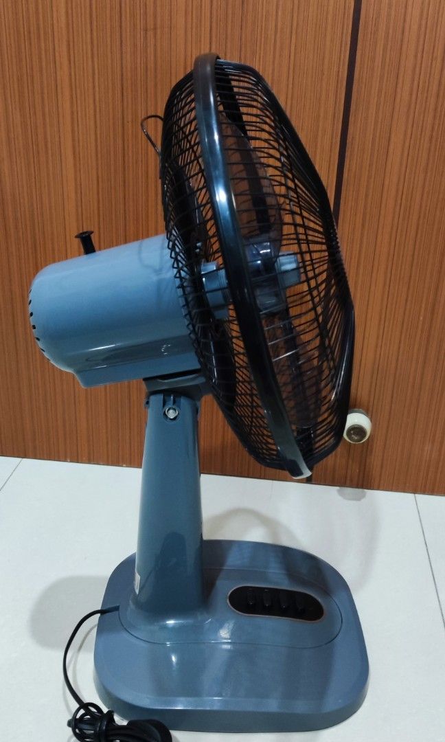 Mistral 12" table fan, Furniture & Home Living, Lighting & Fans, Fans ...