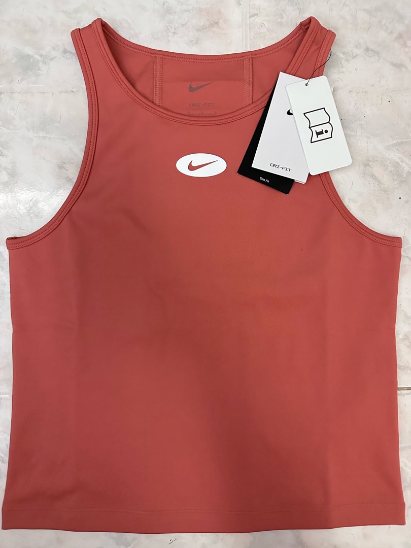 Nike Training Dry fit, Women's Fashion, Activewear on Carousell