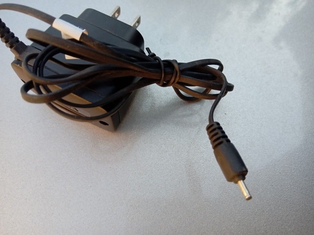 Nokia charger for small pin, Mobile Phones & Gadgets, Other Gadgets on ...