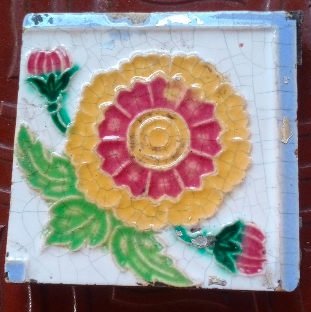 Peranakan Tile 3 x 3" . Flower design . Condition as shown - vintage ...