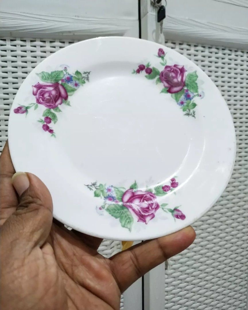 Piring pisin bunga jadul, Antik, Lainnya di Carousell