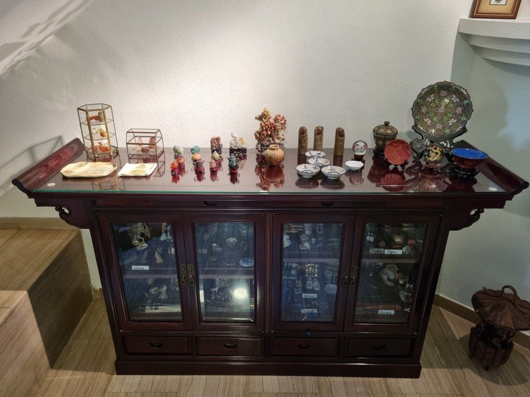 Rosewood traditional display in very good condition, Furniture & Home ...