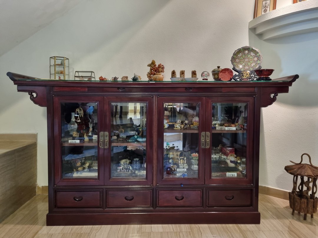 Rosewood traditional display in very good condition, Furniture & Home ...