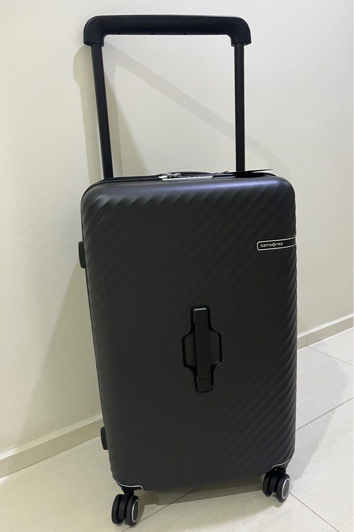 Samsonite Stem Trunk Spinner 70cm, Hobbies & Toys, Travel, Luggage on ...