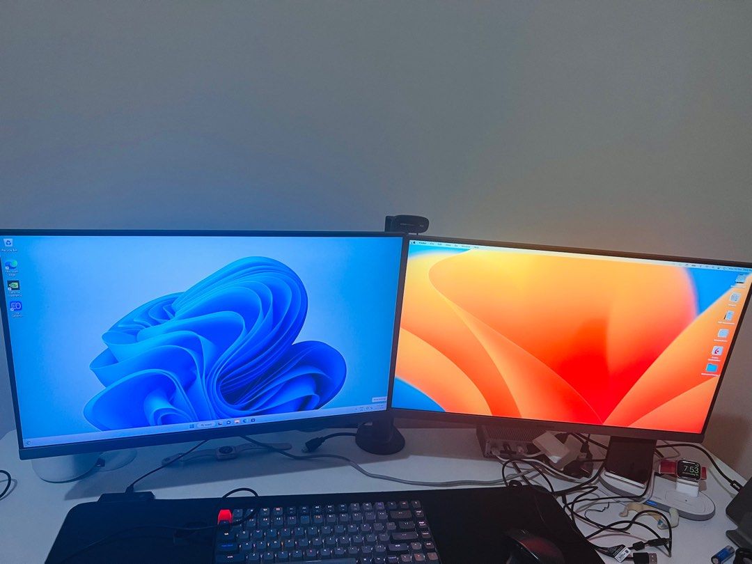Samsung Led monitor with prism+ vantage vesa arm, Computers & Tech ...