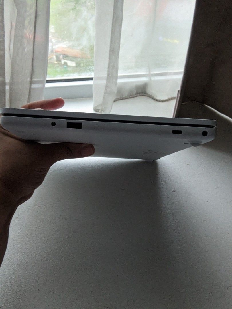 Surface Laptop SE, Computers & Tech, Laptops & Notebooks on Carousell
