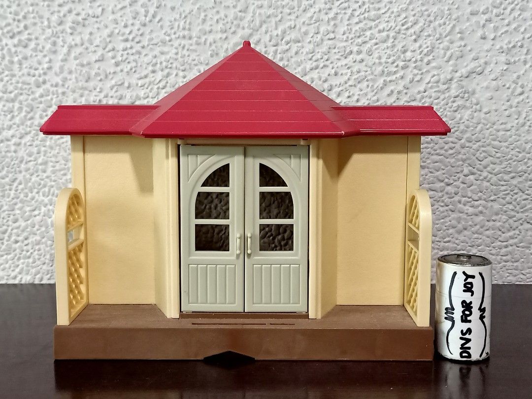 Sylvanian Families: Willow hall conservatory, Hobbies & Toys, Toys ...