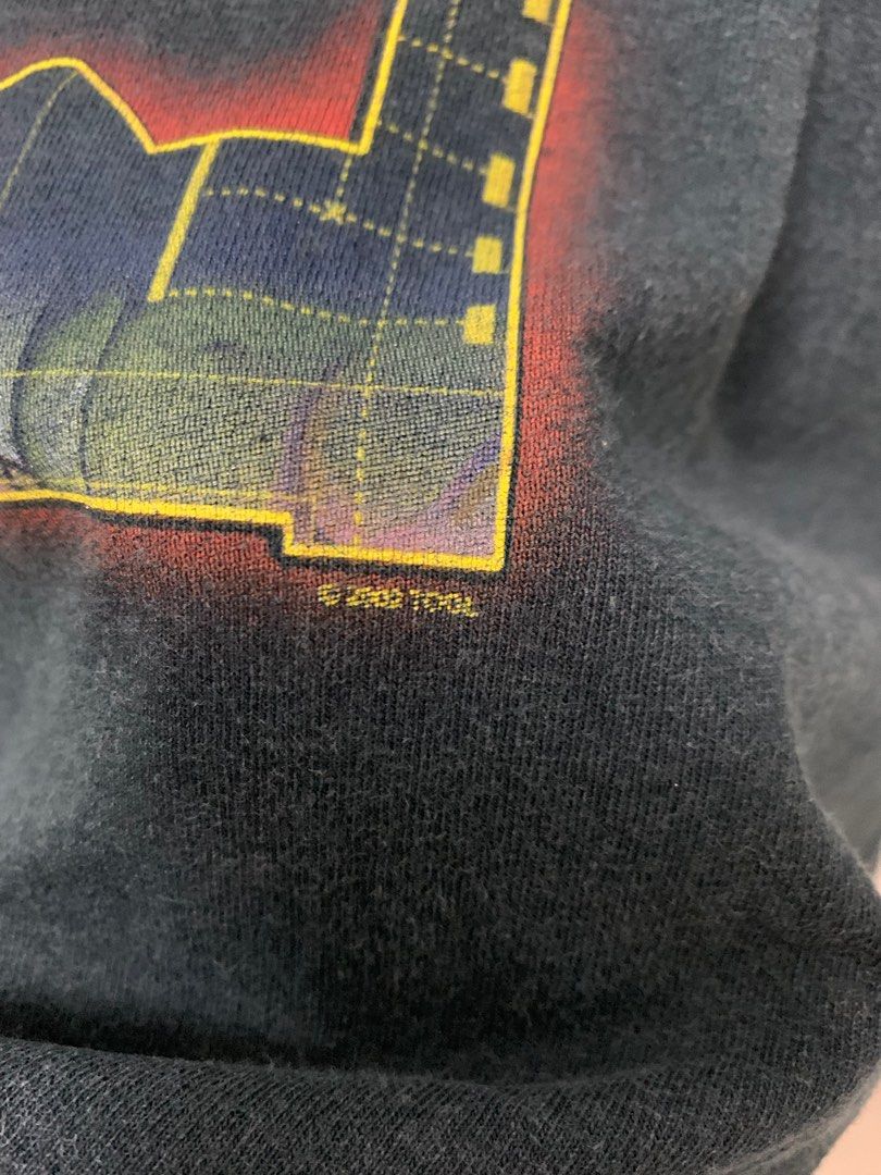 Tools band, Men's Fashion, Activewear on Carousell