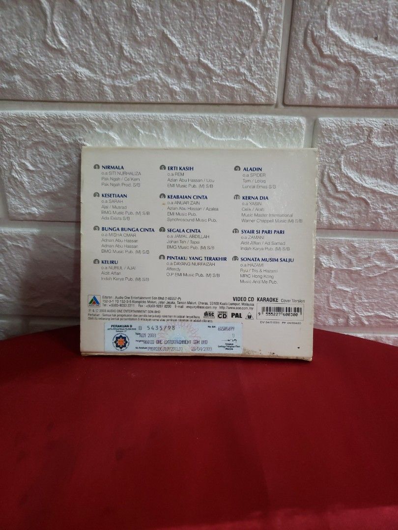 VCD KARAOKE / 2003 - AIM 2003, Hobbies & Toys, Music & Media, CDs & DVDs on Carousell