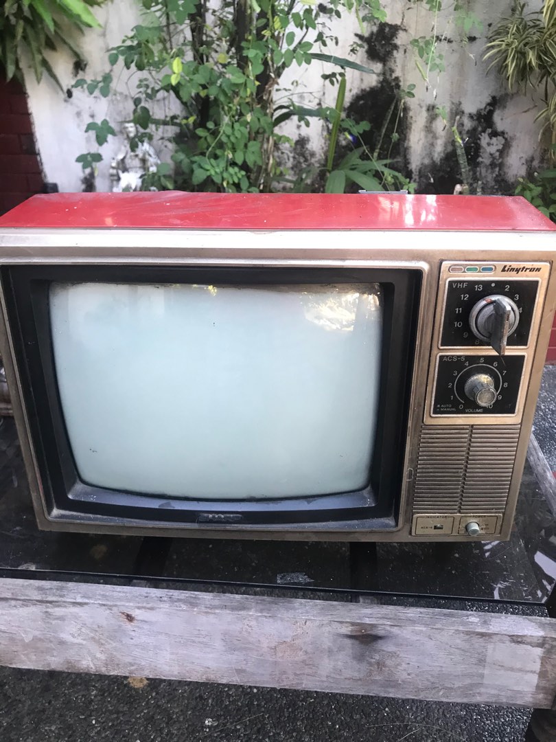 vintage Sanyo red TV, Hobbies & Toys, Memorabilia & Collectibles ...