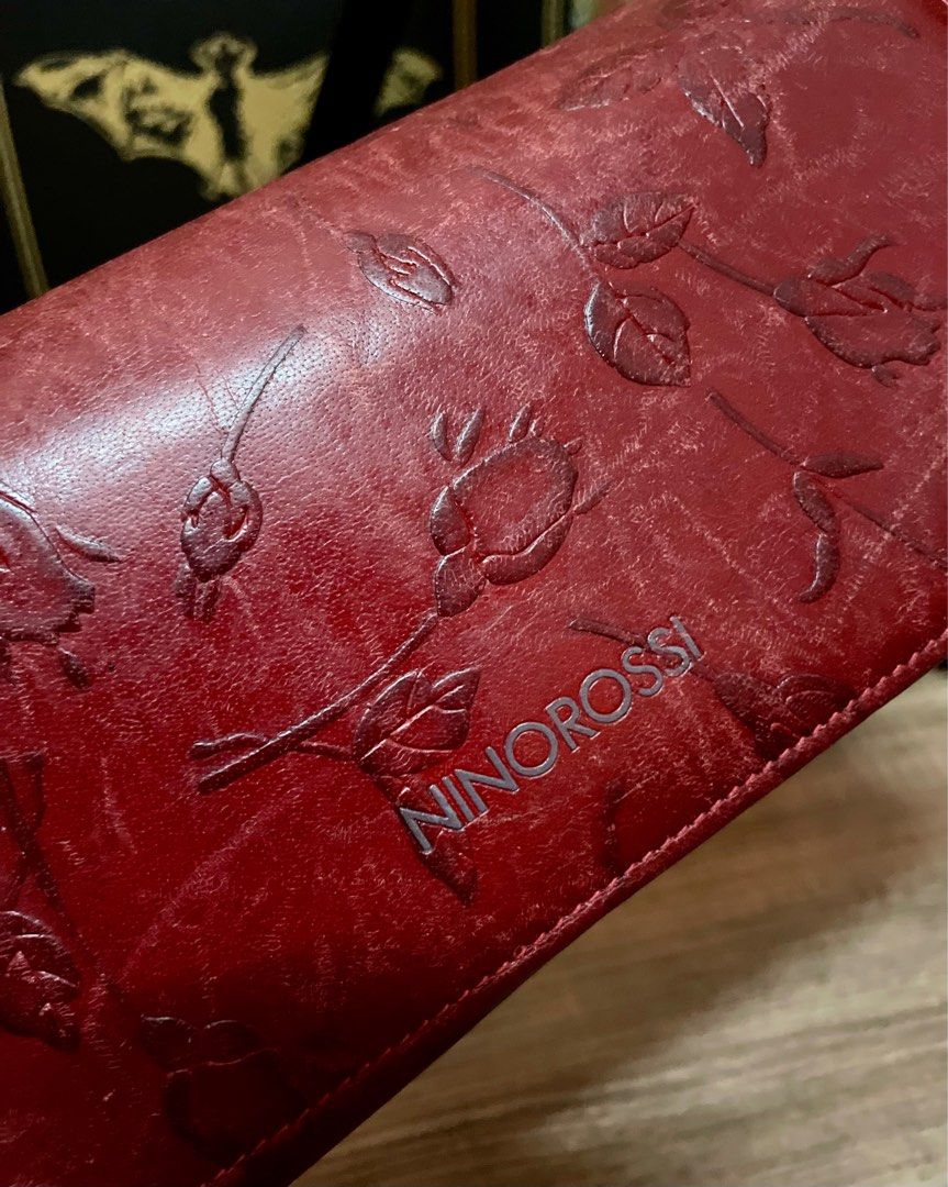 WALLET RED MAROON BIFOLD on Carousell