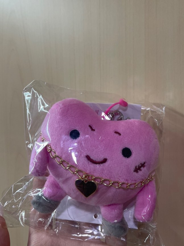 wts stray kids skz pipi heart plush, Hobbies & Toys, Toys & Games on ...