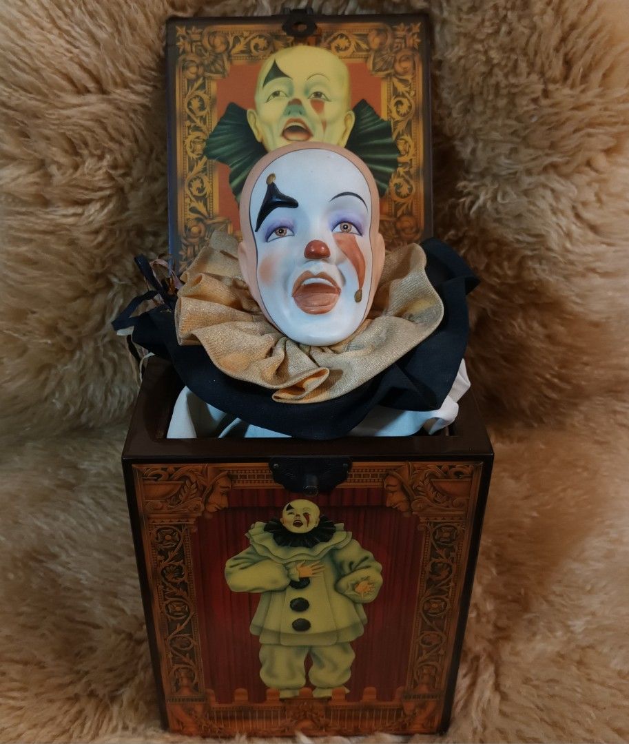 1988 Enesco Pagliacci Limited Edition Musical Jack-in-the-Box, Hobbies ...