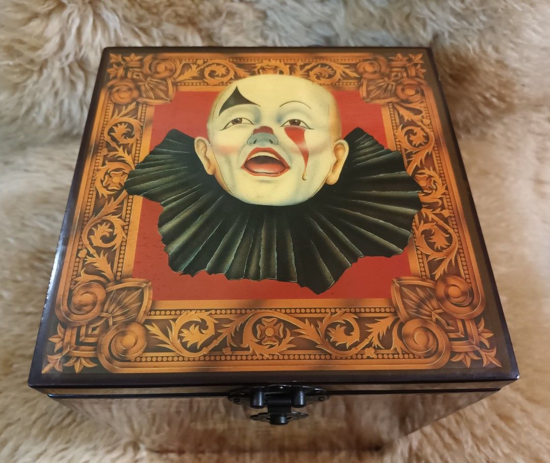 1988 Enesco Pagliacci Limited Edition Musical Jack-in-the-Box, Hobbies ...