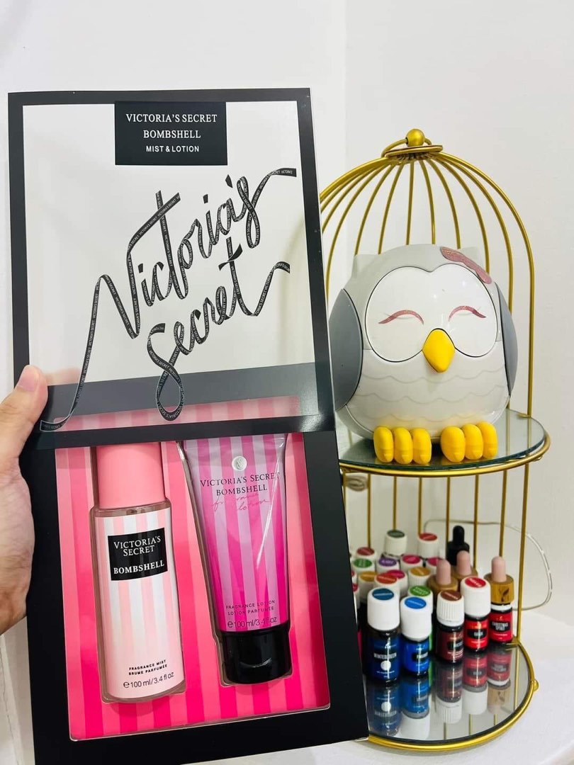 2in1 Victoria's Secret Bombshell Gift Set, Beauty & Personal Care ...