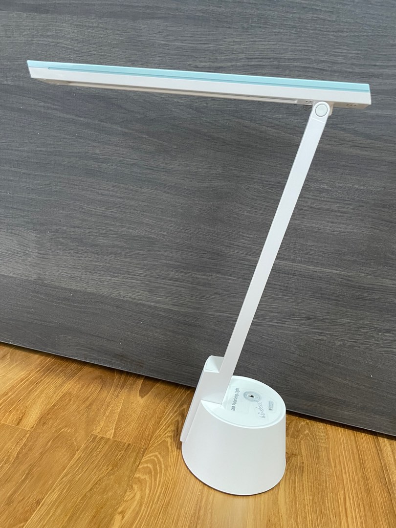3M LED P1600 wireless polarizing desk lamp, TV & Home Appliances ...