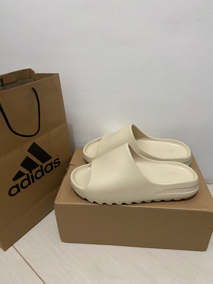 ADIDAS Yeezy slides (CLASS A), Women's Fashion, Footwear, Shoe inserts ...