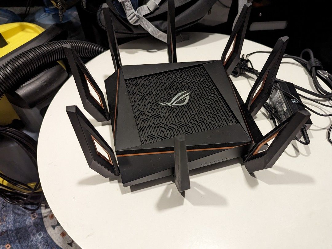 Asus GT AX11000 ROG Rapture Tri-band gaming wifi router, Computers ...