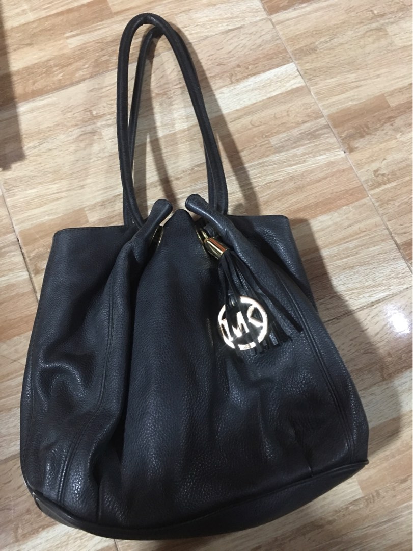 Bucket bag ORIGINAL MK, Women's Fashion, Bags & Wallets, Shoulder Bags on Carousell