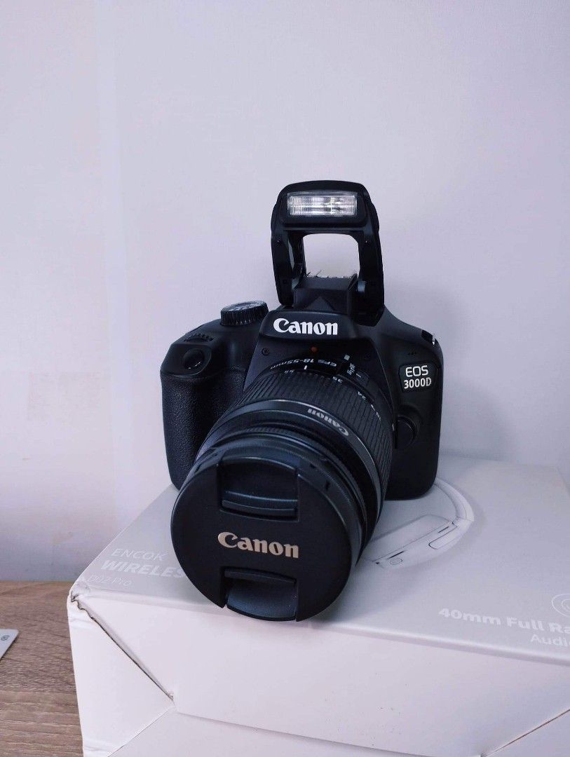 Canon 3000D with kitlens 18-55mm, Photography, Cameras on Carousell