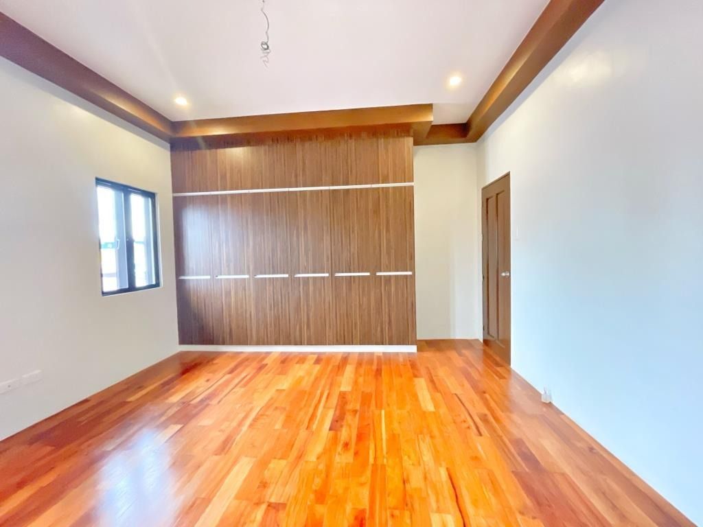 CAPTIVATING TWO STOREY HOUSE FOR SALE IN BF HOMES, Property, For Sale ...