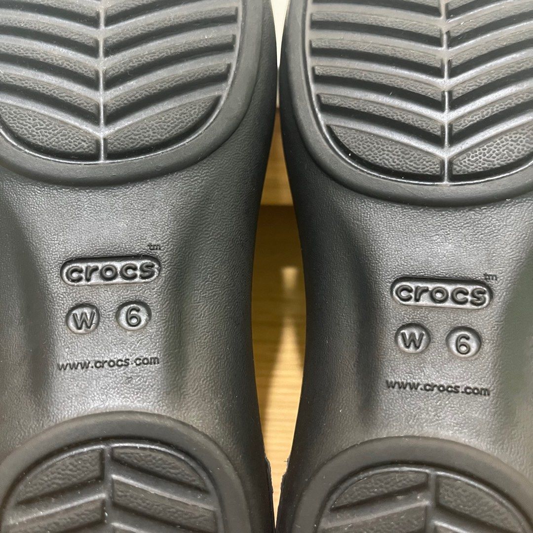 Crocs Black Flats on Carousell