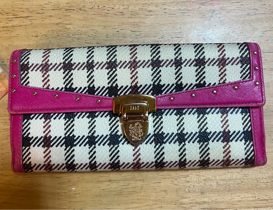 Daks long wallet, Women's Fashion, Bags & Wallets, Wallets & Card ...