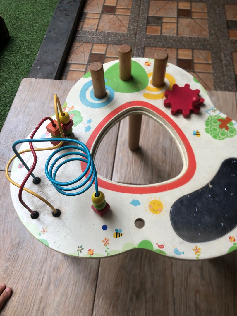 Elc activity table, Bayi & Anak, Mainan & Baby Walker di Carousell
