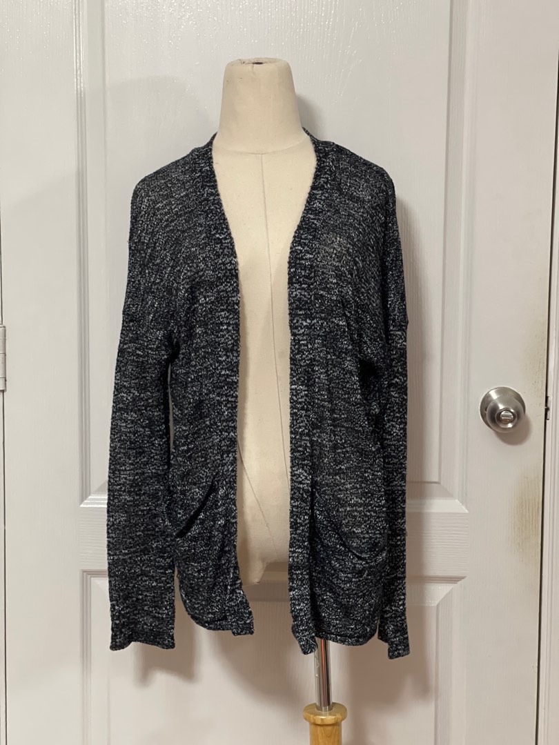 Factorie black and white knit cardigan, Women's Fashion, Coats, Jackets ...