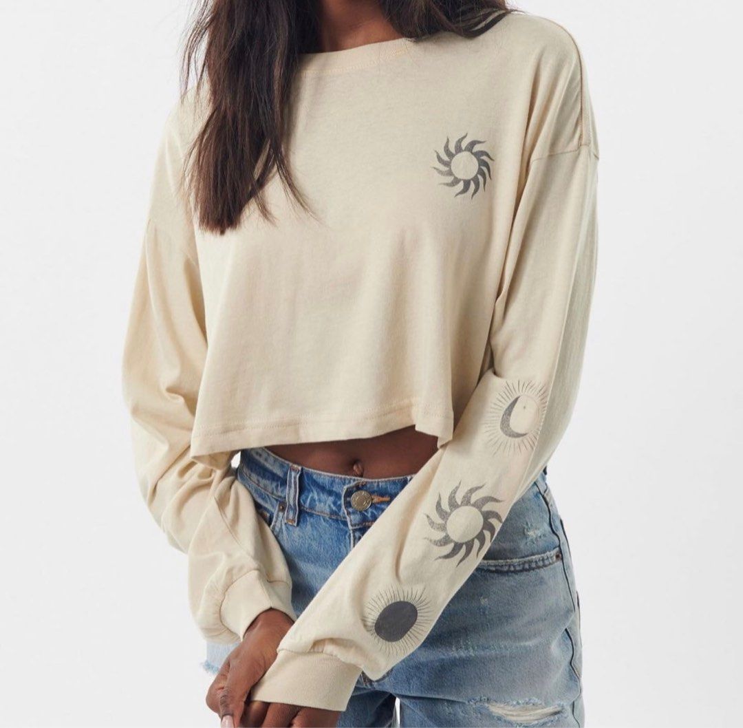 Garage Aesthetic Pullover (brand new), Women's Fashion, Tops ...
