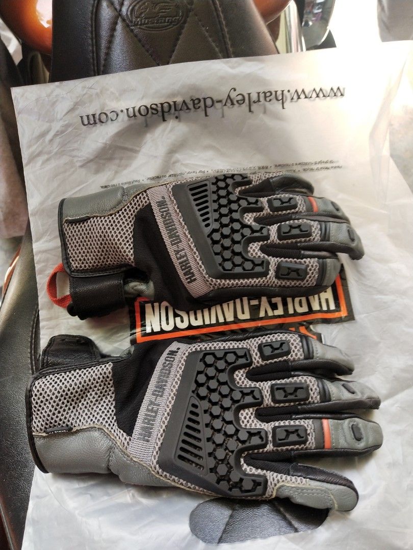 Harley Davidson Glove, Sports Equipment, Other Sports Equipment and ...