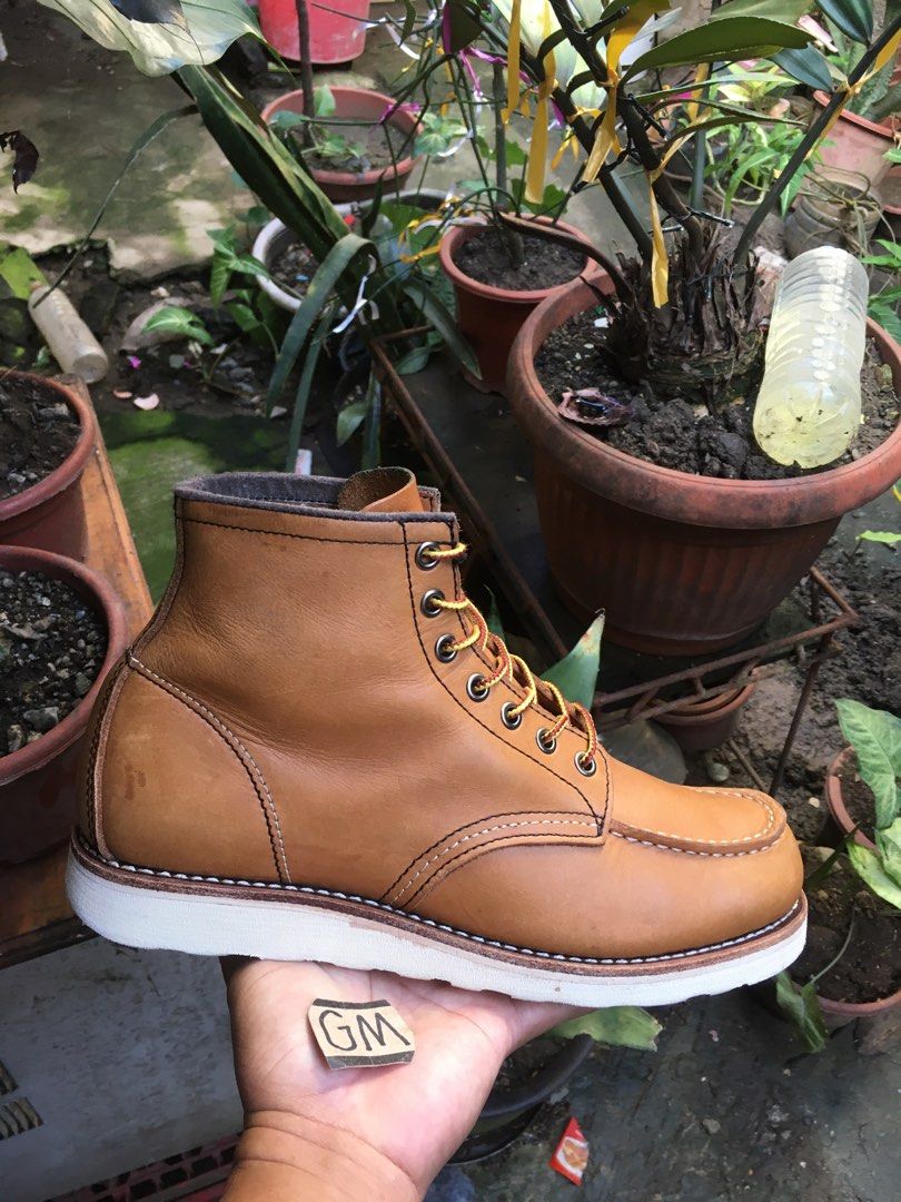 Hawkins Moc Toe Boots Mens, Men's Fashion, Footwear, Boots on Carousell