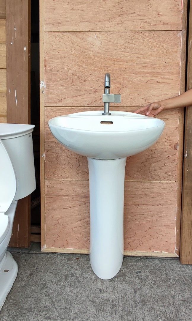 HCG - Toilet Bowl & Lavatory (2nd Hand), Furniture & Home Living ...