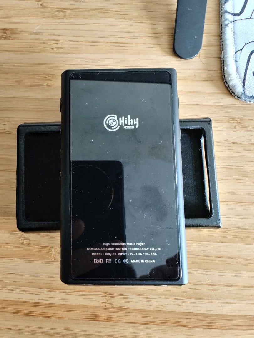 Hiby R5 Saber hifi music player android, Audio, Portable Music Players on Carousell