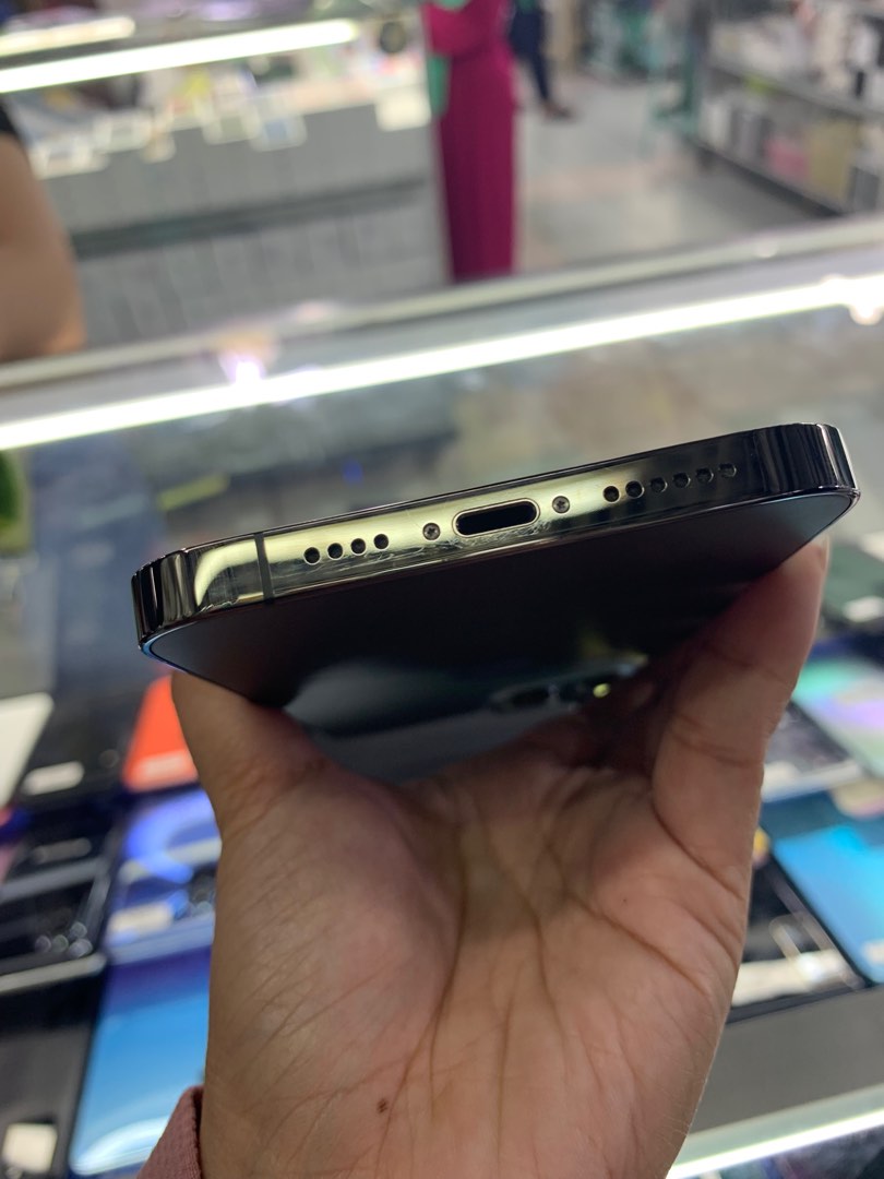 iPhone 13 Promax 1TB Graphite SMARTLOCKED on Carousell