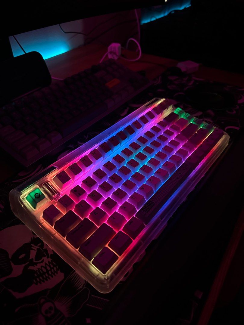 iQunix OG80 Wormhole RGB Premium Mechanical Keyboard Gaming, Computers ...