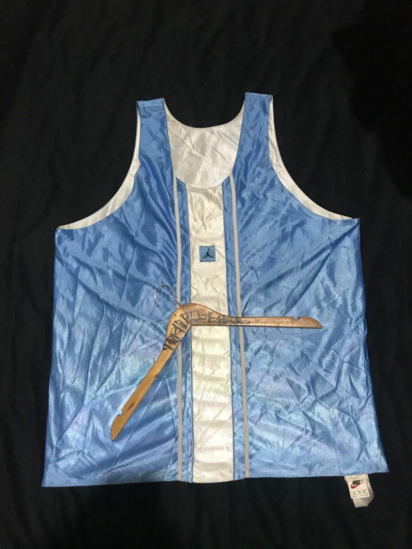 Jordan sando, Men's Fashion, Activewear on Carousell