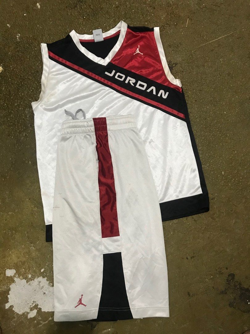 Jordan terno, Men's Fashion, Activewear on Carousell