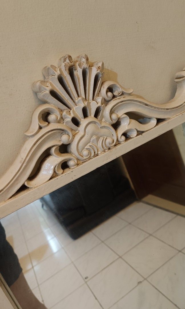 Kaca rias antik ukir, Perabotan Rumah di Carousell