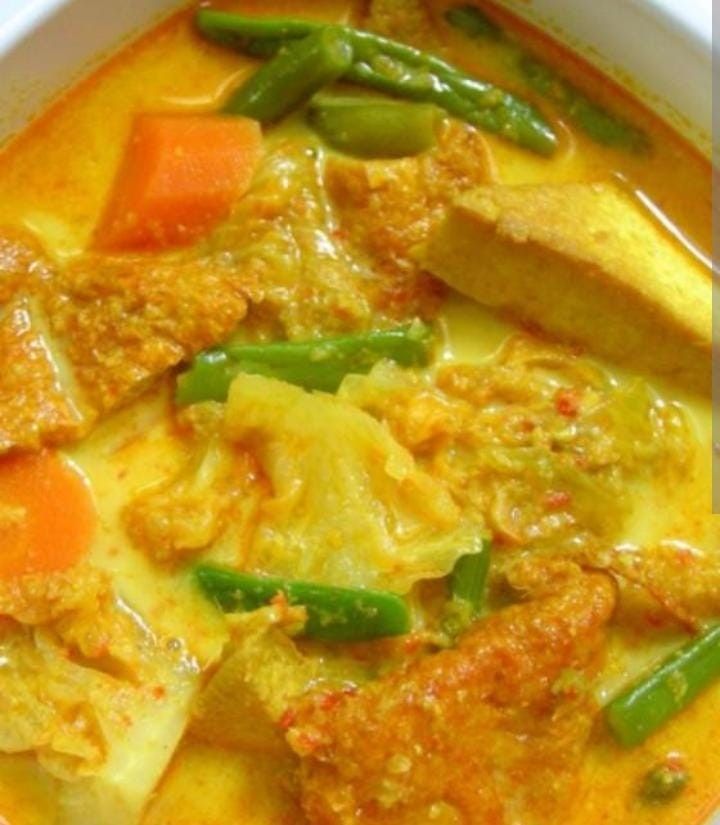 Lauk Malam Raya Aidilfitri 2023, Food & Drinks, Packaged & Instant Food ...