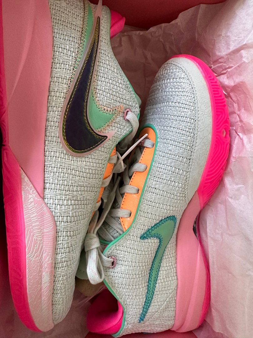 Lebron 20 time machine size 11, Men's Fashion, Footwear, Sneakers on ...