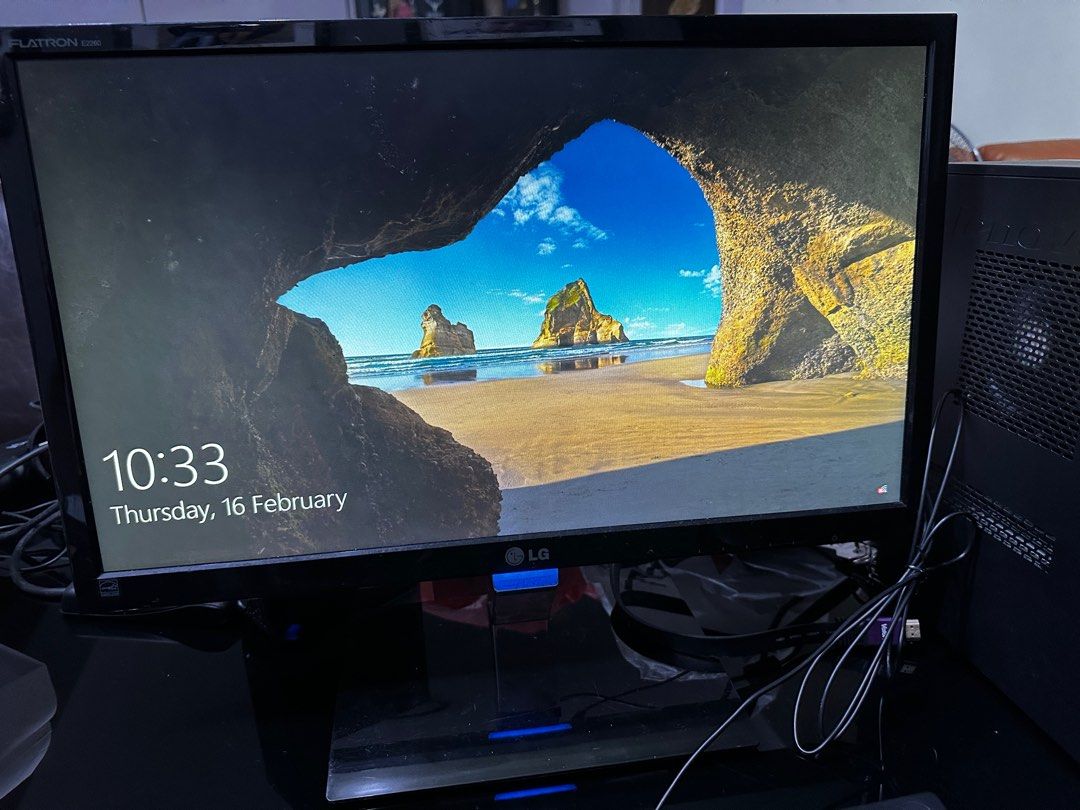 LG Flatron E2260, Computers & Tech, Parts & Accessories, Monitor ...