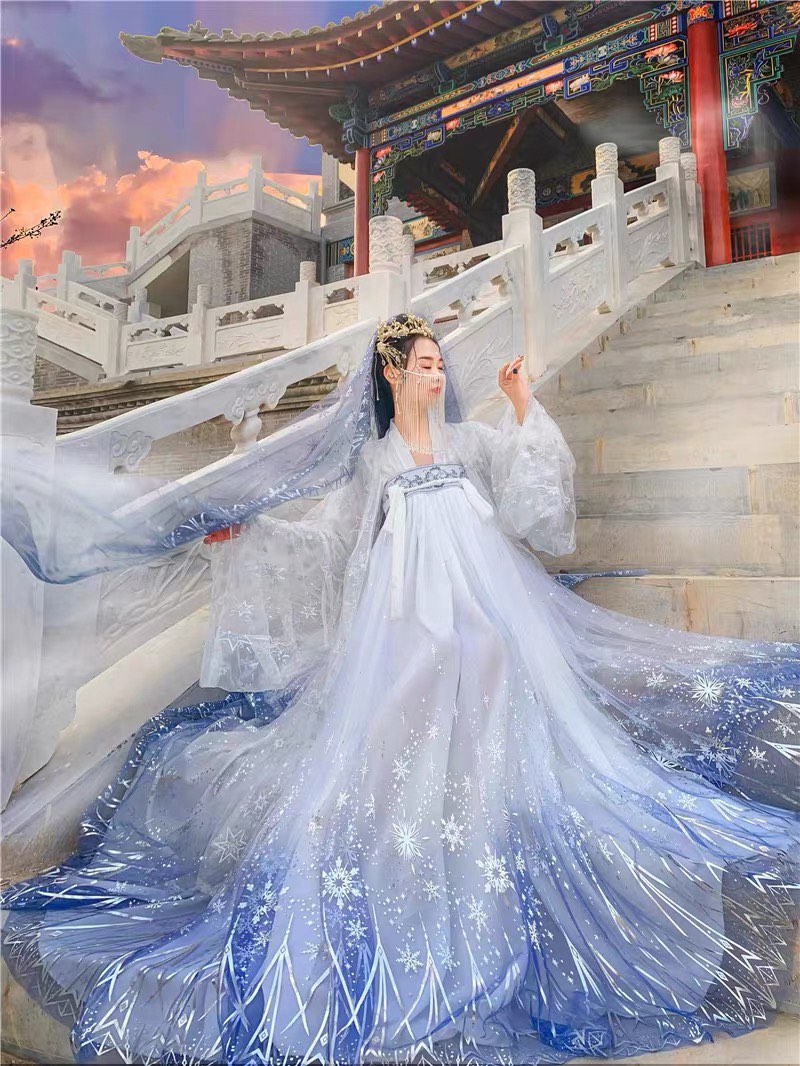 Light Blue/Snowy Hanfu (+ cosplay sales telegram), Women's Fashion ...